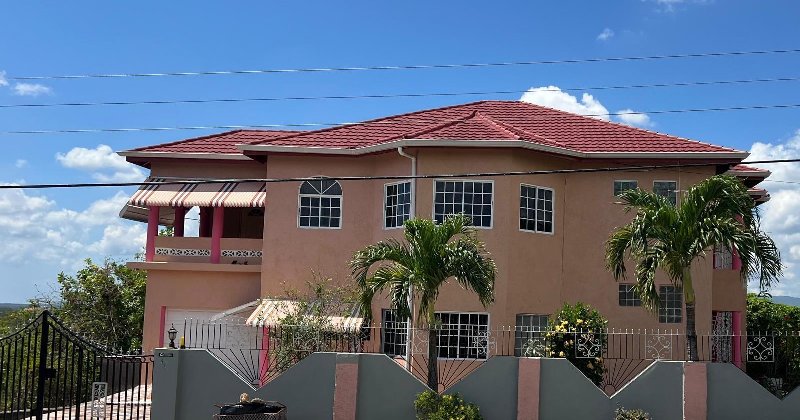 1 House with Hills view for Sale in May Pen | Properstar