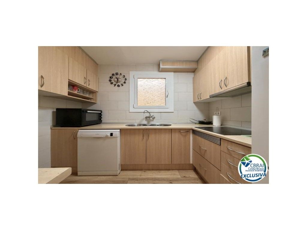 17480 Roses - 2 beds apartment for sale - Properstar