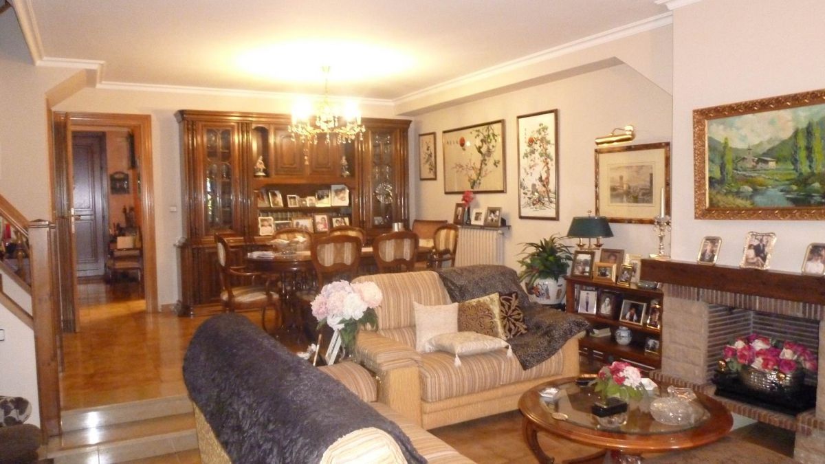 AD600 Sant Julià de Lòria - 5 beds house for sale - Properstar