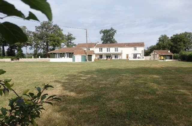 Six-bedroom house with indoor pool near Le Dorat - 87210 Le Dorat - 6 ...