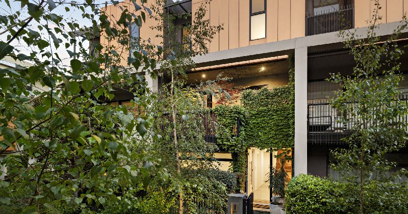 5 Huizen met tuin en garage te koop in Port Phillip | Properstar