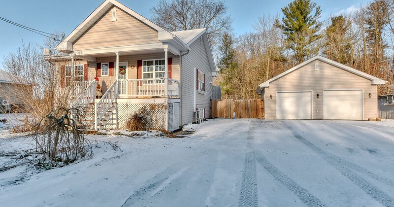 Saint-André-d'Argenteuil, Québec - 2 Rue Bonin, J0V 1X0 Saint-André-d'Argenteuil - 4 beds house ...