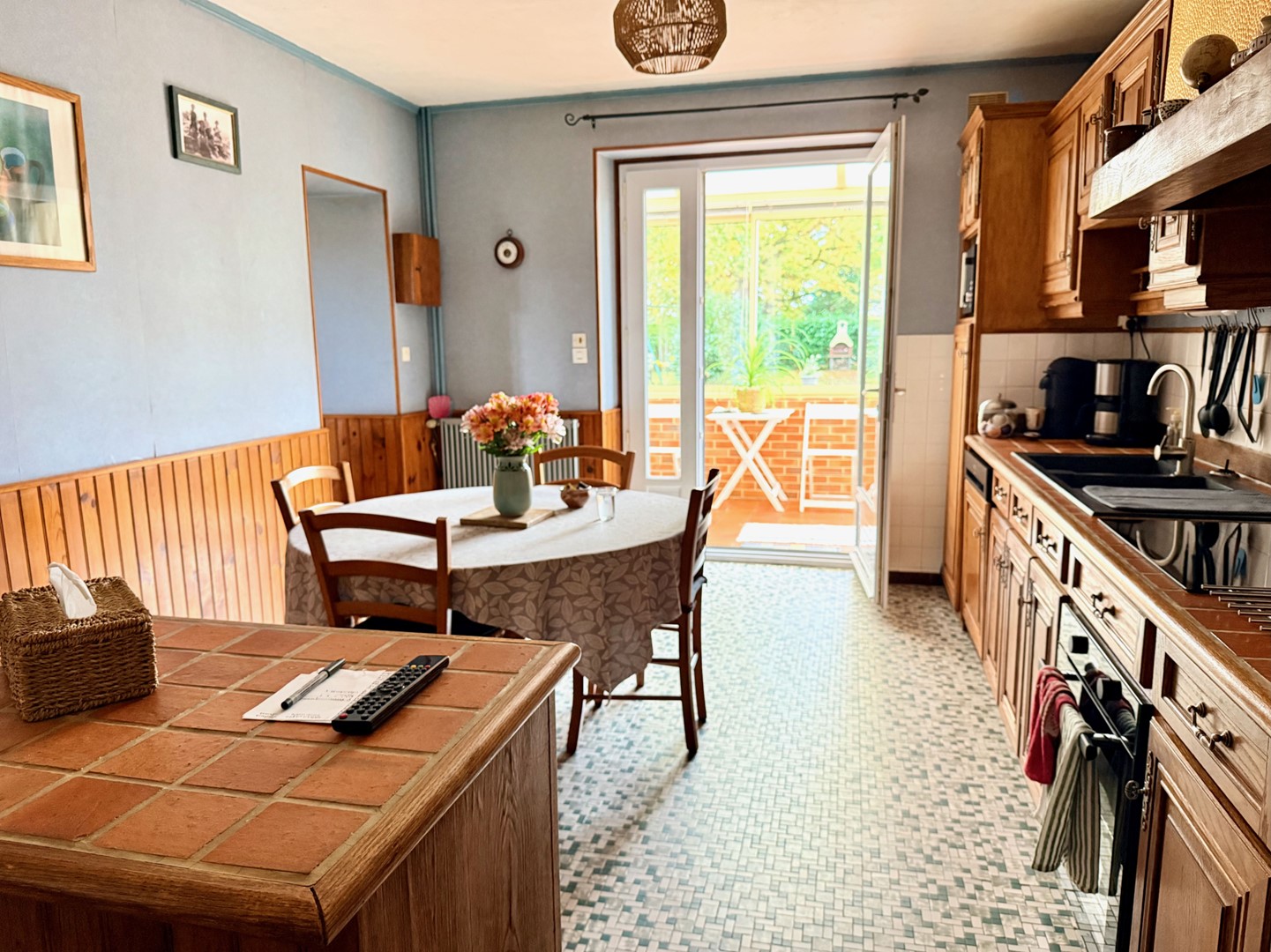 Renovated 6 bedroom country house on large plot with outbuildings - 72200 Bazouges Cré sur Loir ...