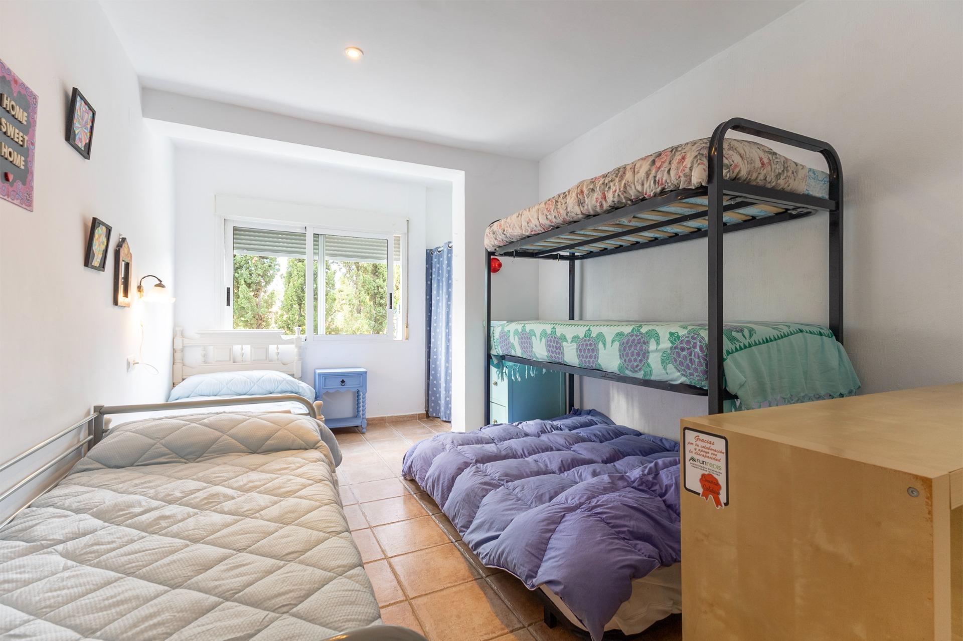 VILLA À LA COVETA FUMÁ - EL CAMPELLO - ESPACE, LUMIÈRE ET TRANQUILLITÉ ...