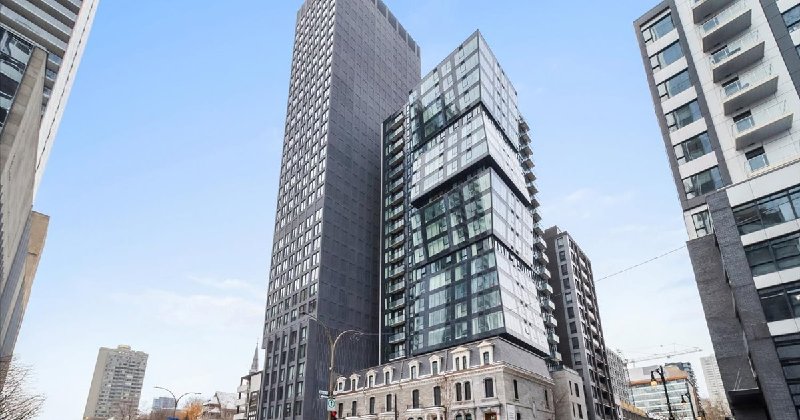 3 Apartments and Houses with Lake view for Sale in Outremont | Properstar