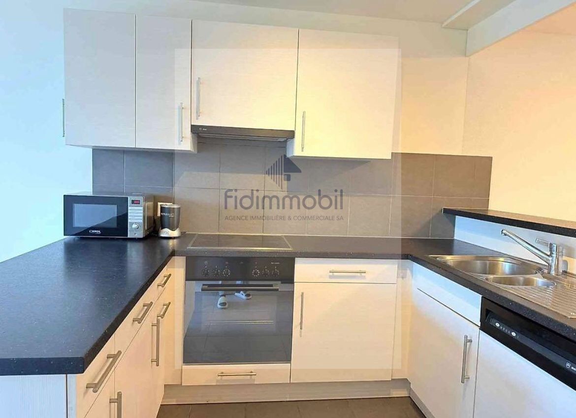 Splendid 4.5 room apartment for rent - Draizes 57, 2000 Neuchâtel ...