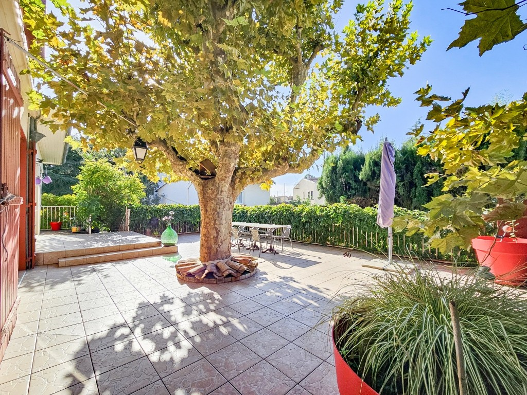 Charming family home - 26140 Saint-Rambert-d'Albon - 6 beds property for sale - Properstar