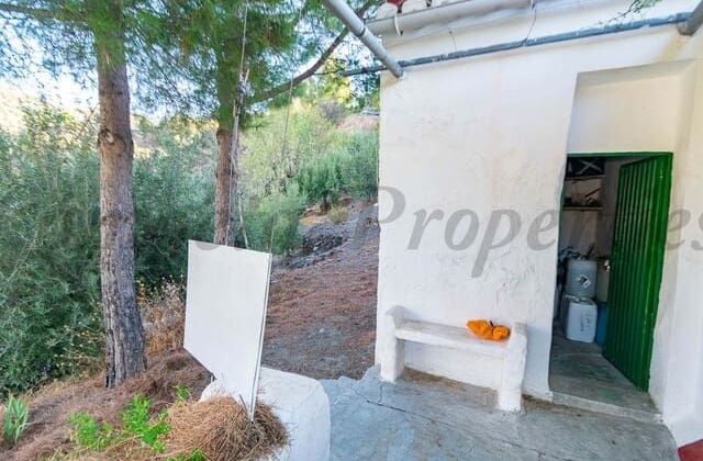 291 Cheap Properties for Sale in Cómpeta | Properstar