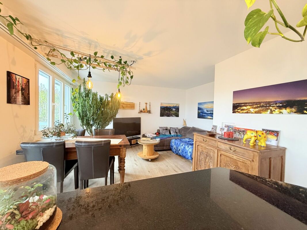 CITY APARTMENT WITH A VIEW - Zwischenbächen 131, 8048 Zürich - Condo ...