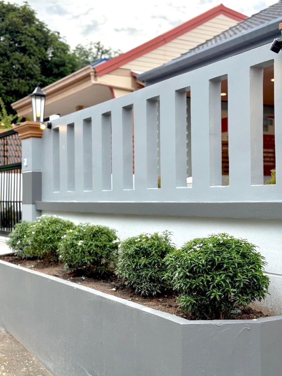 Færdigt hus med have i Chalong til en overkommelig pris på 5,79 ...