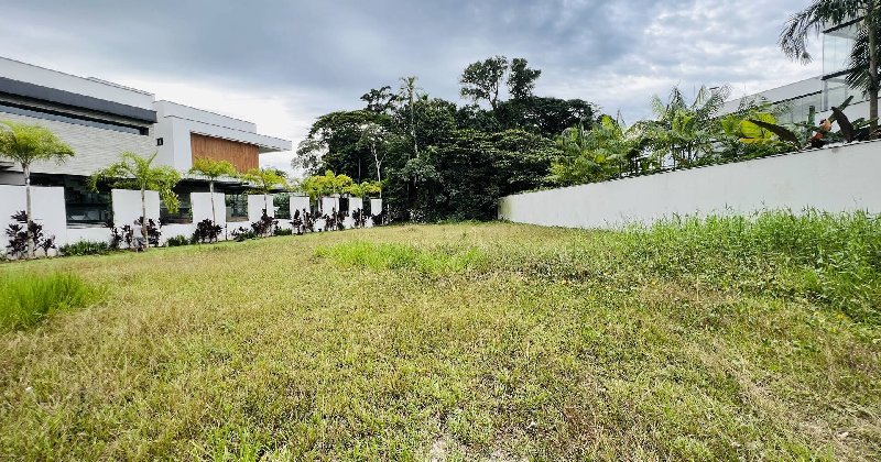 3 Land Plots for Sale in 11261-720 Bertioga | Properstar