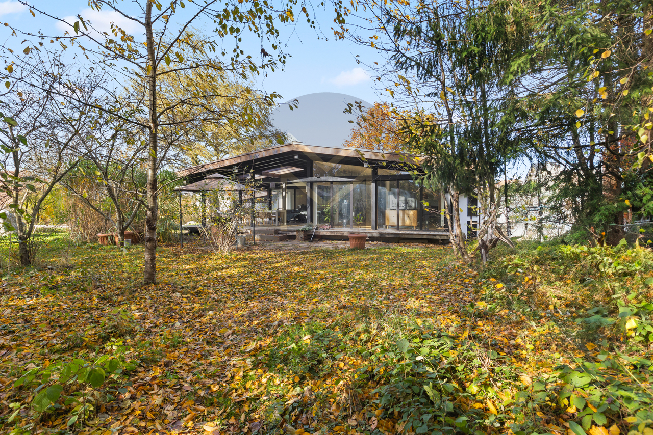 Modular villa 7.5 rooms – possibility of two apartments or practice ...