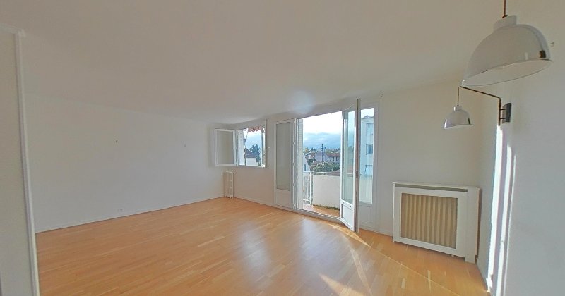 Apartment refurbished Top floor - 78400 Chatou - 2 beds apartment for ...