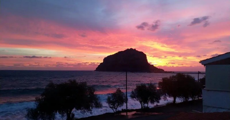 3 Villas for Sale in Agia Kiriaki | Properstar