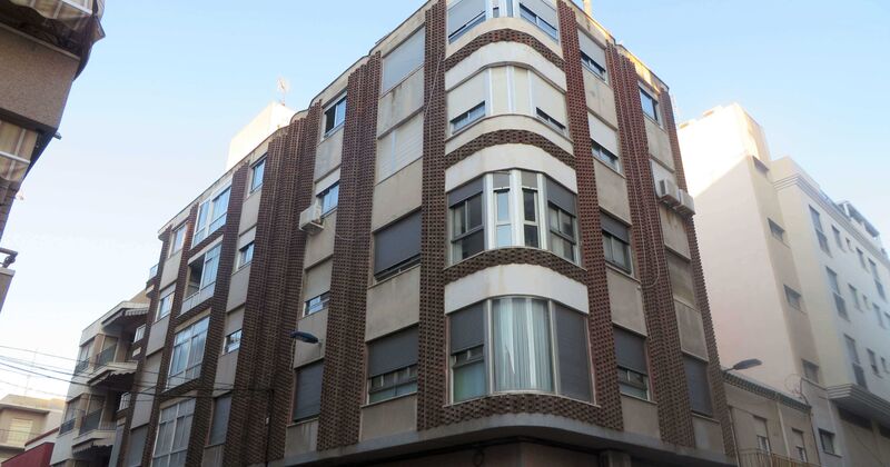 1 535 Appartements et maisons à vendre - Santa Pola | Properstar FR