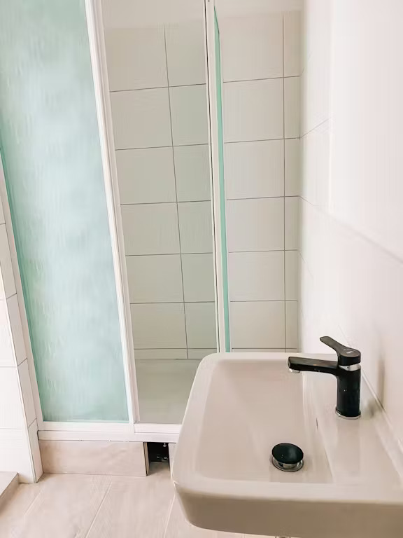 Schwarzingergasse, Vienna - Schwarzingergasse, 1020 Vienna - 1 bed ...