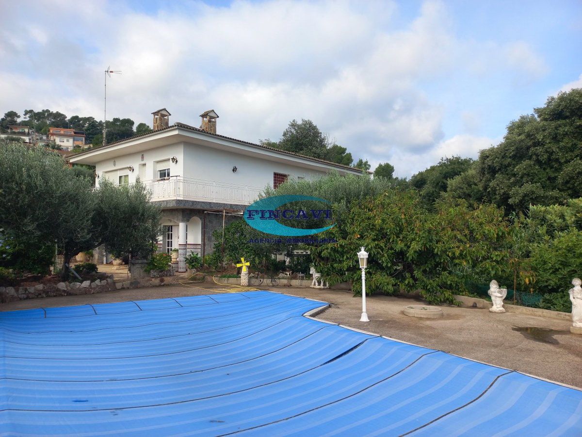 08415 Bigues I Riells - 5 beds house for sale - Properstar