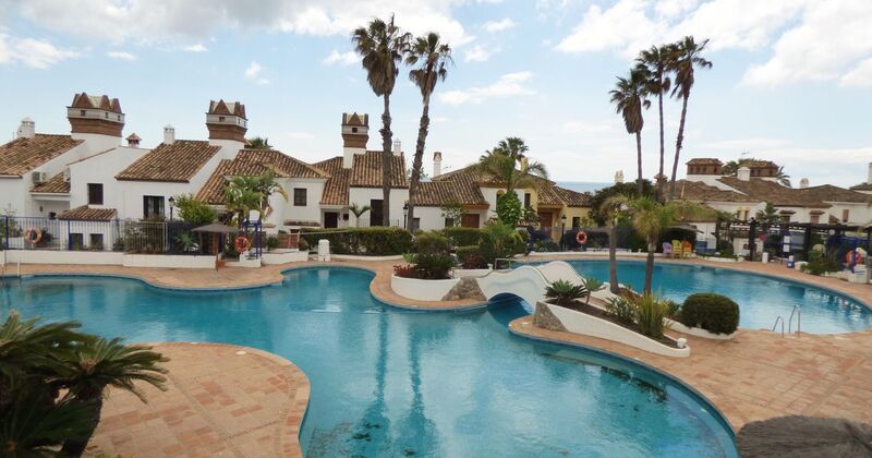 3 Huizen met Zee uitzicht te huur in Puente Mayorga | Properstar