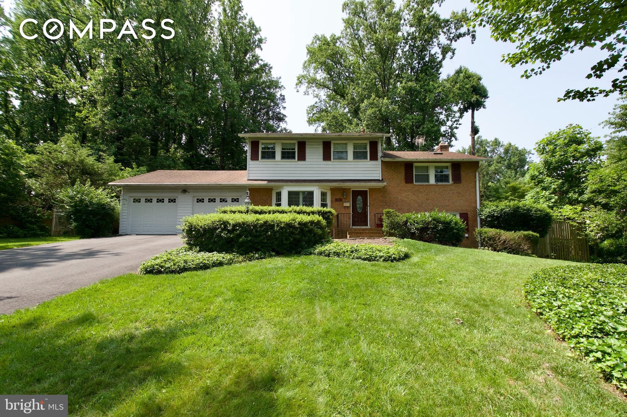 6613 Kerns Rd, 22042 Falls Church - Maison 4 chambres à vendre - Properstar
