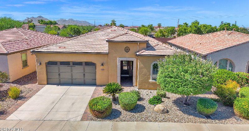 26 Häuser mit Gebirgeblick zum Verkauf in Queen Creek | Properstar