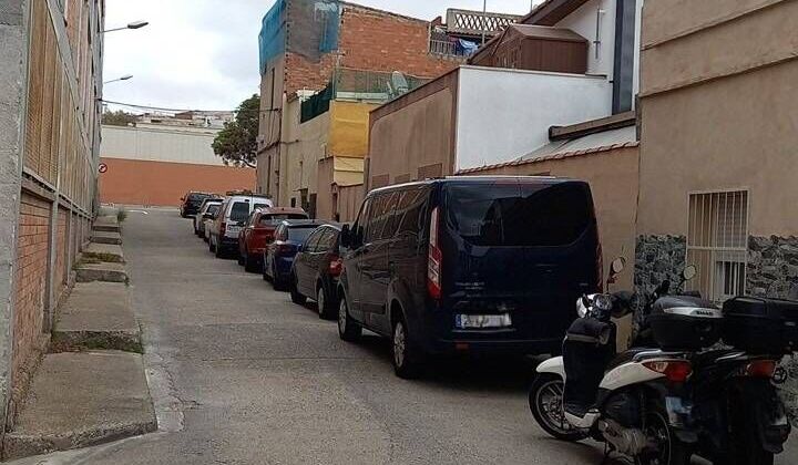 1 Casa en venta en Cornellà de Llobregat - por menos de € 100.000 ...