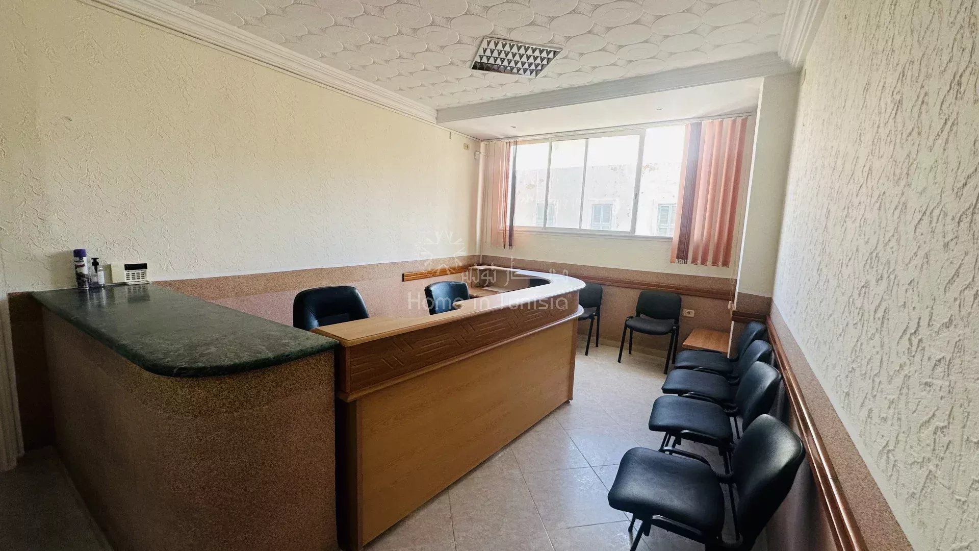 Office on the 1st floor in Trocadero, Sousse - 4000 Sousse - Office for rent - Properstar