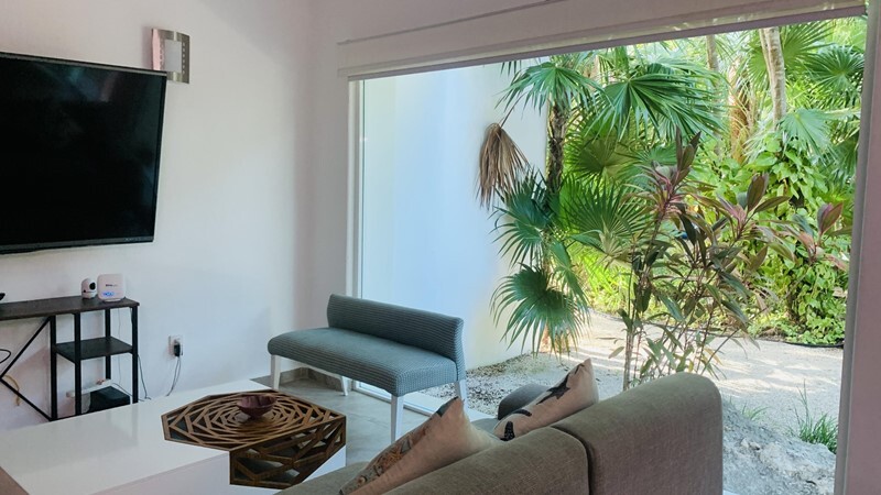 Furnished Rental House in Exclusive Cancun Residential – 240 m² of ...