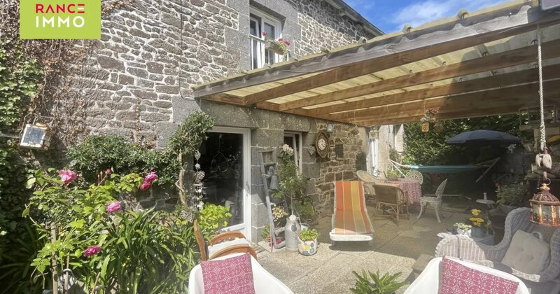 13 2+ bedrooms Houses for Sale in La Vicomté-sur-Rance | Properstar