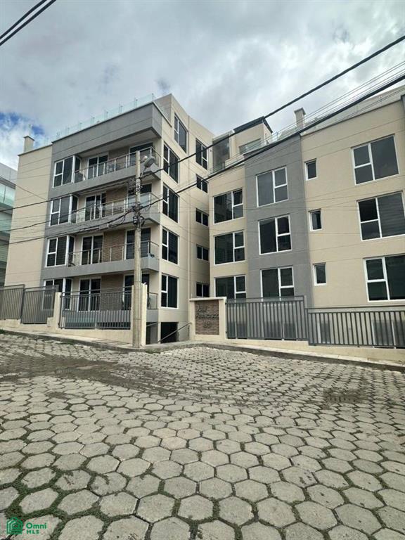 Apartment in Veta Urbanization "Pinos Norte" - Edif. Jose Francisco #85 ...