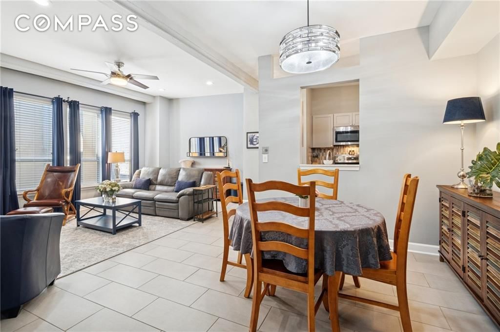 333 Julia St, 70130 New Orleans - Maison 2 chambres à vendre - Properstar