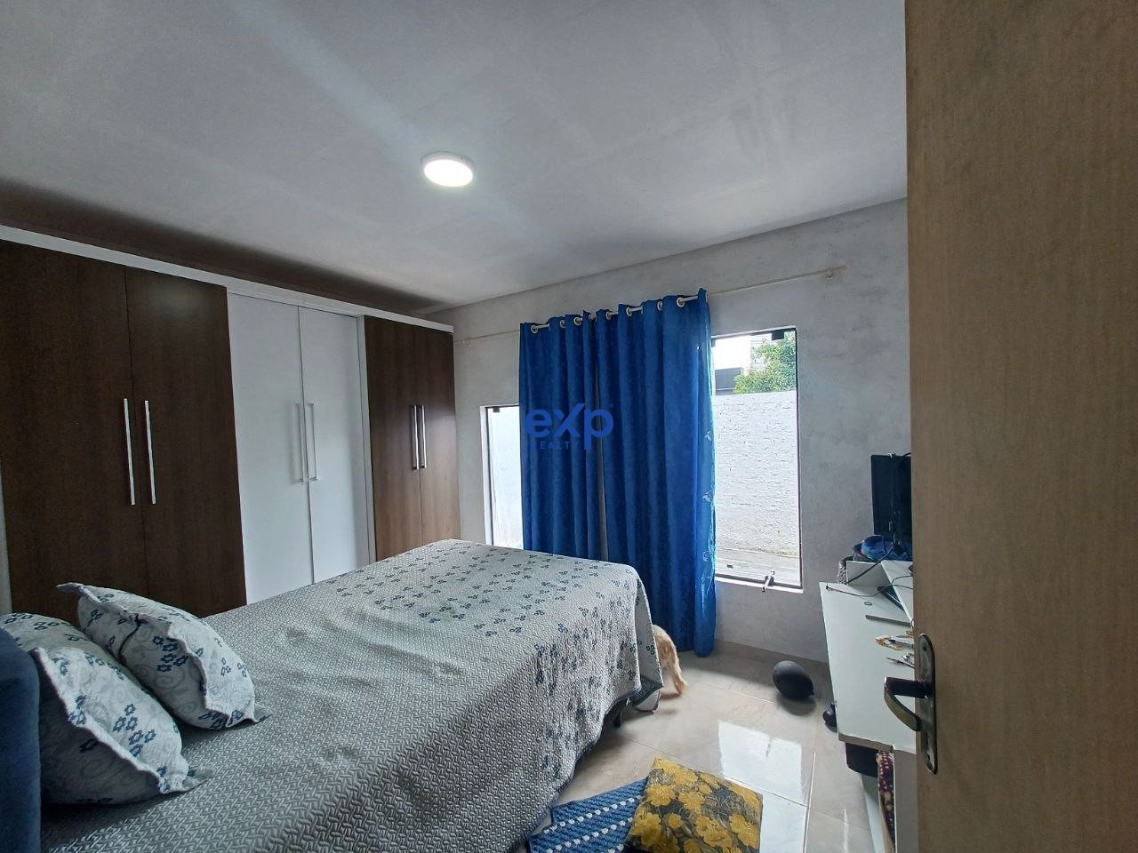 Large 2 bedroom single storey house in the Veneza neighborhood ...
