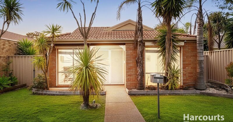 Ideal Family Retreat or Investment - 9 Marsden Walk, 3064 Roxburgh Park ...