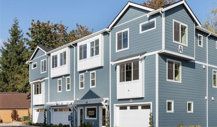 Casa adosada en el área de Lake Stickney - 14424 Madison Way E2, 98087 ...