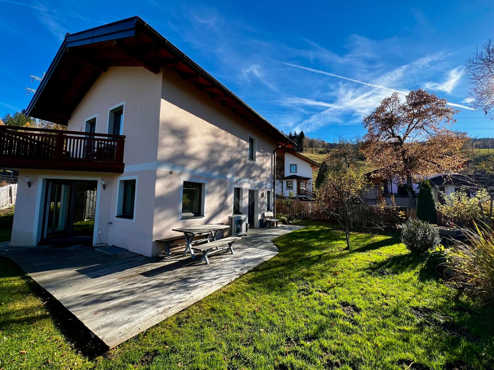 RÊVEZ DE VOTRE PROPRE MAISON AVEC UN GRAND JARDIN ET BEAUCOUP DE PAIX ...