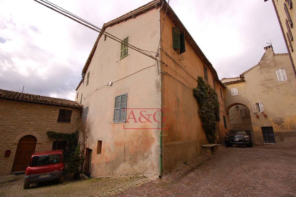 VIA PRINCIPESSA MARIA, 62020 Monte San Martino - Maison 15 pièces à ...