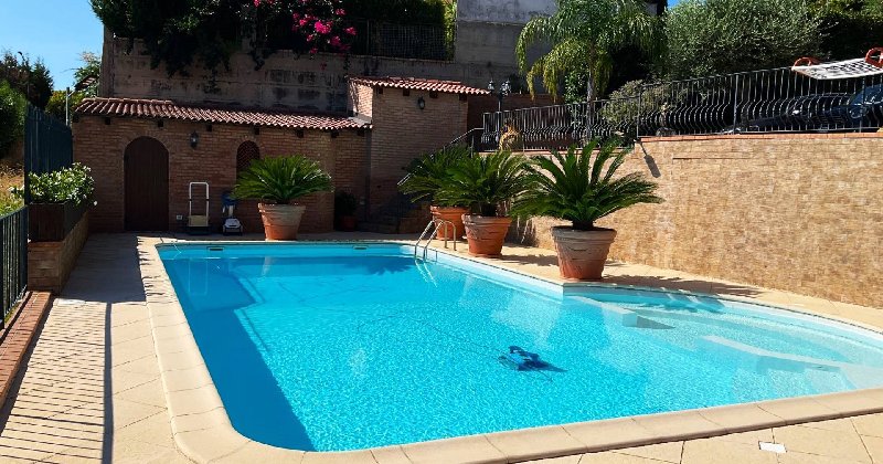 8 Properties for Sale in Montepaone | Properstar