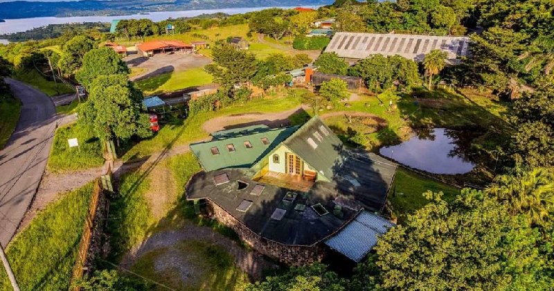 Commercial property on main street - Main Road Commercial Property ...