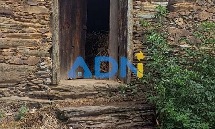 Grundstück mit Bau im Dorf Bogas de Baixo - Janeiro de Cima e Bogas de ...