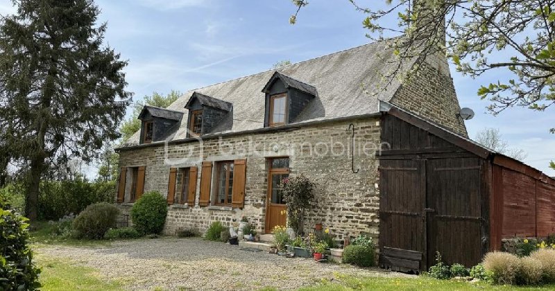 1 House in village for Sale in Notre-Dame-du-Touchet | Properstar