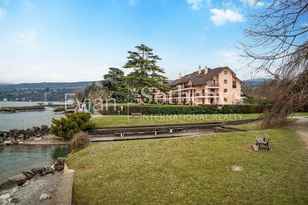Waterfront apartment - 74500 Publier - 3 beds apartment for sale ...