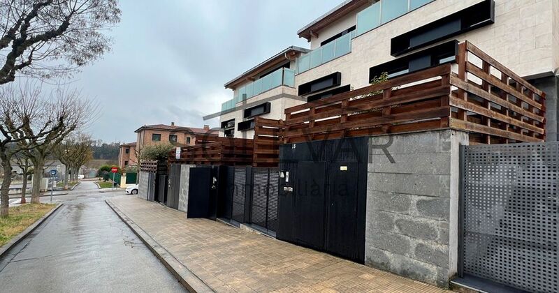 25620 Tremp - 4 beds house for sale - Properstar