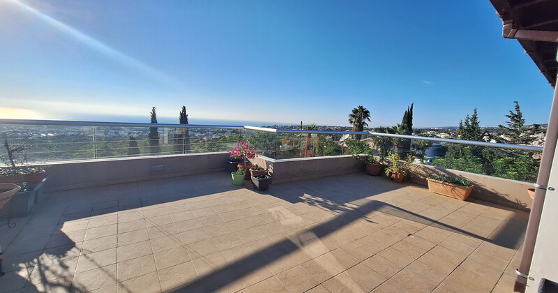 3 Appartements et maisons à louer - Mesa Chorio - Baisses de prix ...