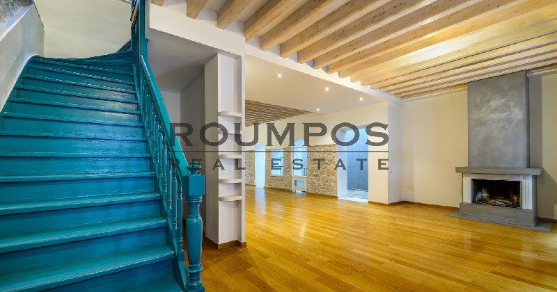 Kolonaki Detached houses for Sale - 19 Listings | Properstar