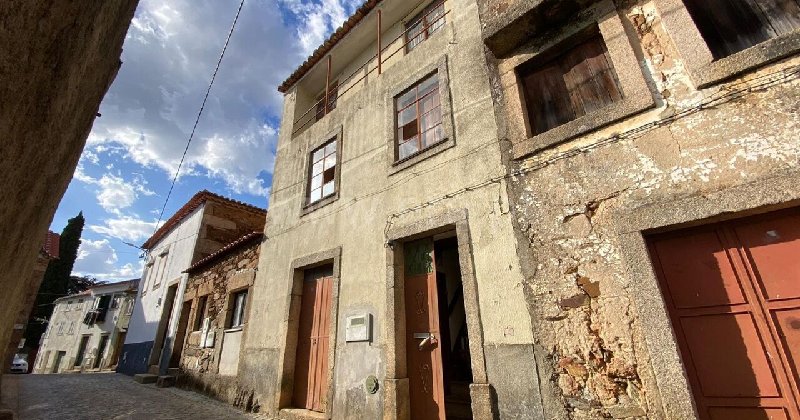 12 Homes with Hills view for Sale in Castelo Branco | Properstar