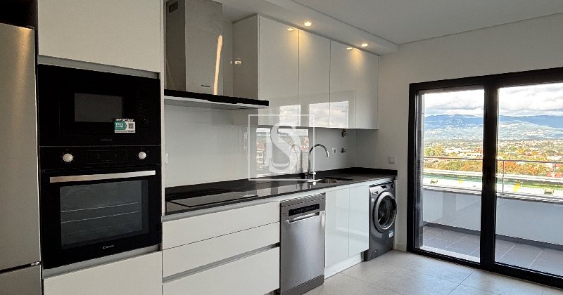 2 Properties with City view for Sale in Vila Nova da Rainha | Properstar