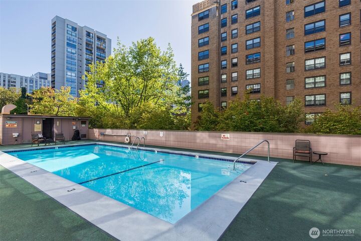 First Hill Area Condominium - 1221 Minor Avenue 410, 98101 Seattle - 2 ...