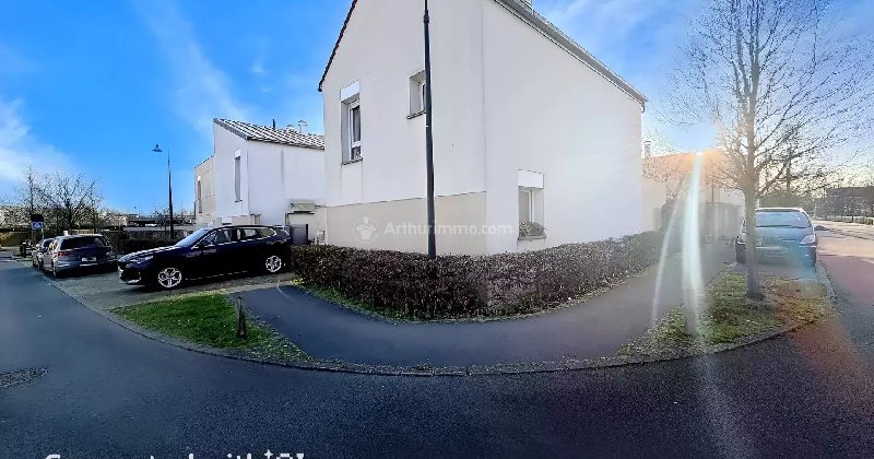 254 4+ bedrooms Apartments and Houses for Sale in Chessy | Properstar