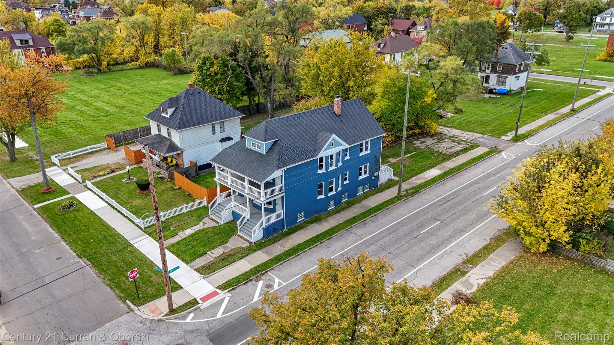 2275 Montclair Street, Wayne County, MI, 48214 Detroit - House with ...