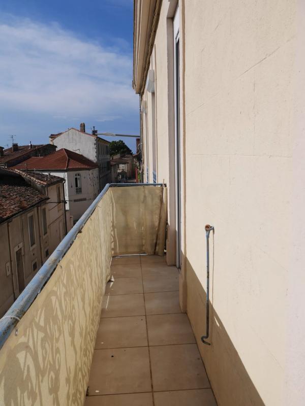 APARTMENT WITH CELLAR AND BALCONY - 2 beds apartment for rent - Properstar