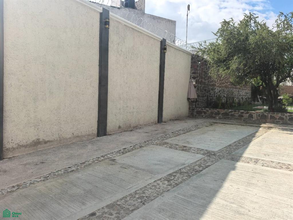 1 Land Plot with Garage for Sale in San Juan del Río Municipality ...